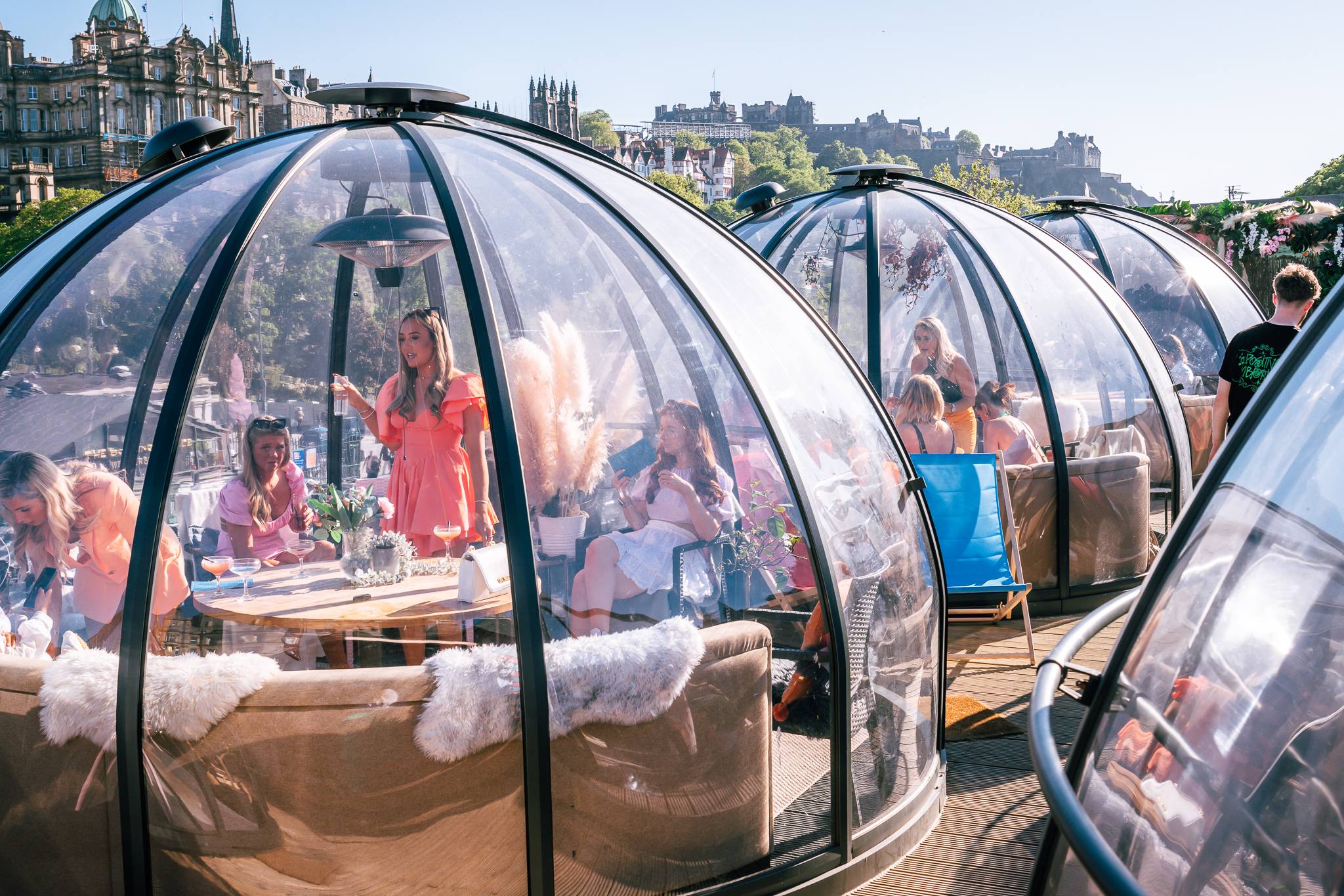15 STUNNING Rooftop Bars in Edinburgh - Voyaging Herbivore