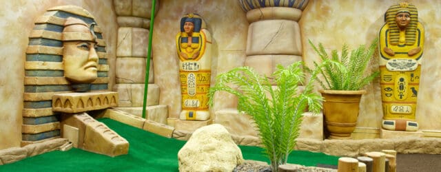 8 CRAZIEST Edinburgh Mini Golf Courses - Voyaging Herbivore