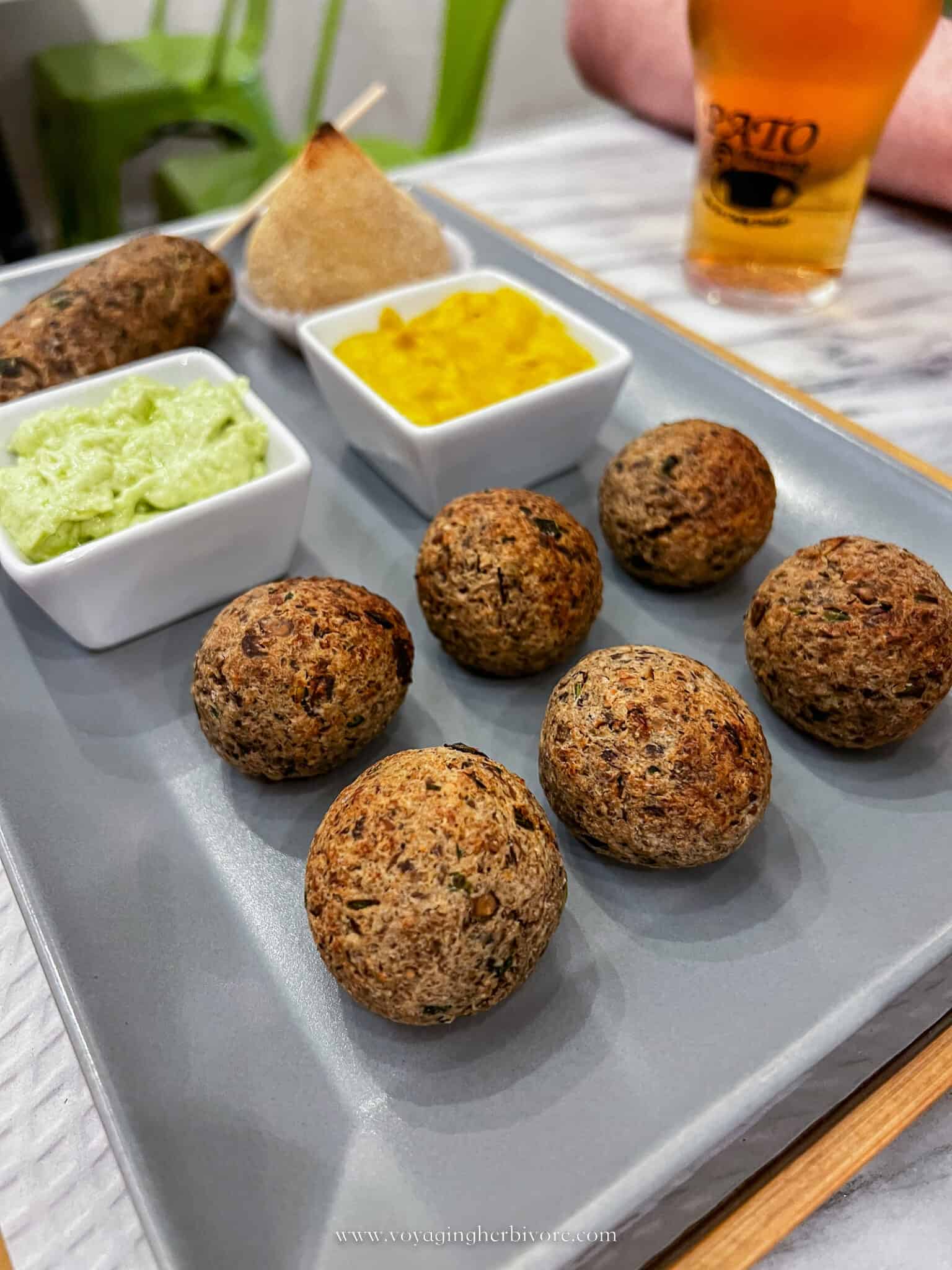 9 Vegan Restaurants in Lisbon & Cascais with INCREDIBLE Portuguese Food ...