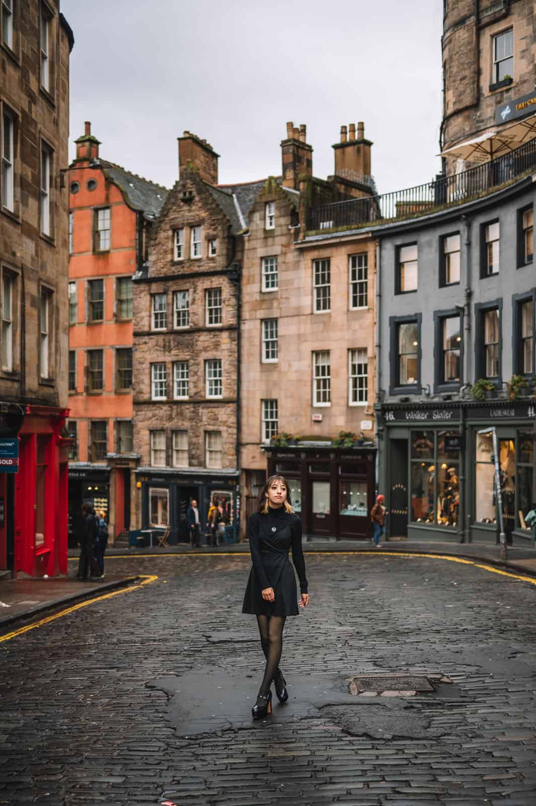 Victoria Street Edinburgh: A Guide to Auld Reekie’s Most Magical Road ...